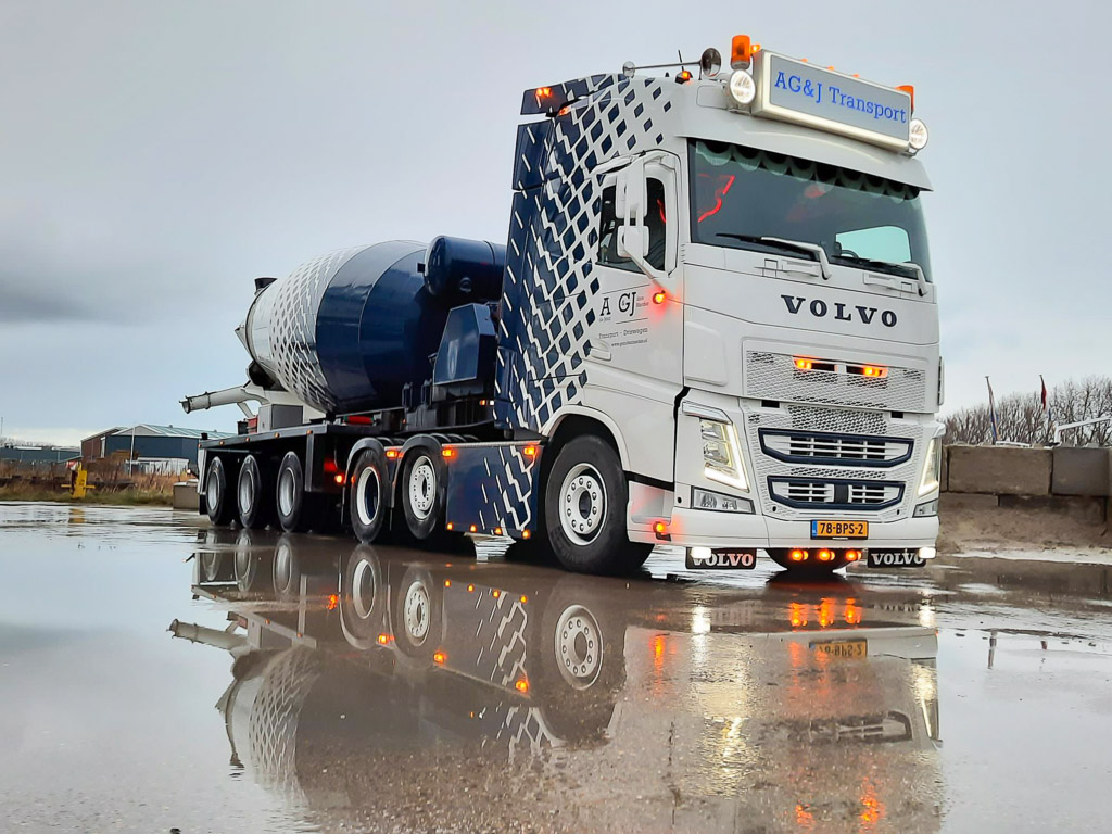 Jong gebruikte Volvo FH 6x2 voor AG & J Transport